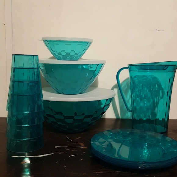 Tupperware | Kitchen | Tupperware Ice Blue Prism Set | Poshmark